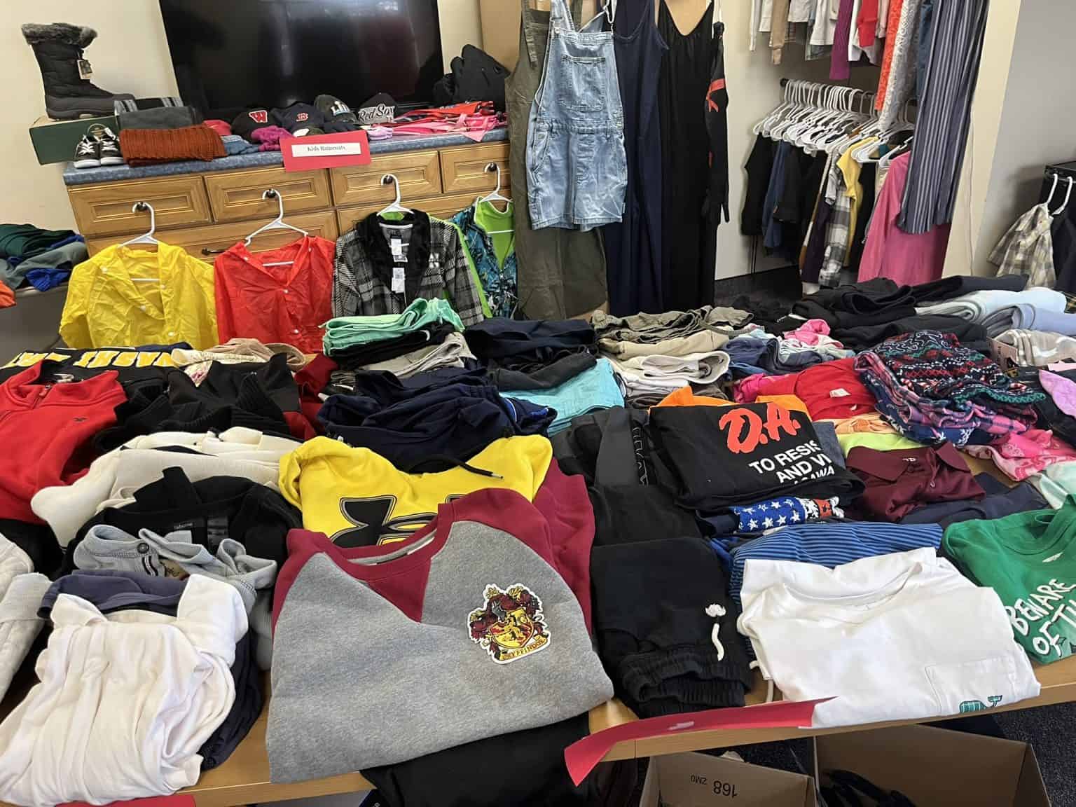 “Open Closet” Caps Off Clothing Drive for Children and Families Clients ...